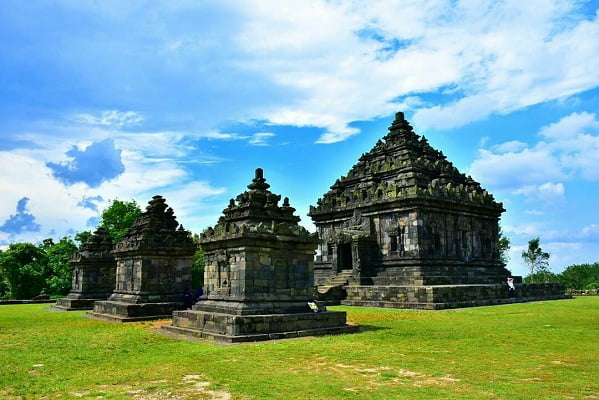 Spot Sunset Keren di Candi Ijo Jogja | Tiket Masuk Rute & Lokasi